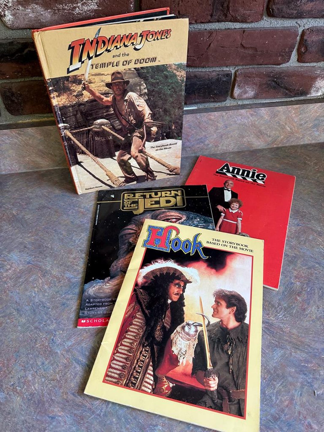 Set of 4 Movie Picture Books - Indiana Jones (1984), Hook (1991), Annie ...