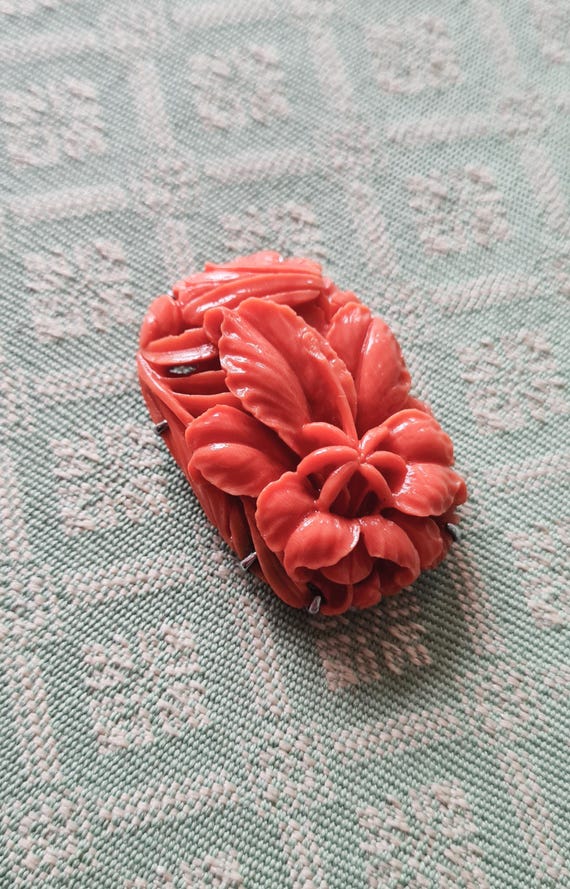 Genuine Masterpiece Japanese Carved Momo Coral Flower… - Gem