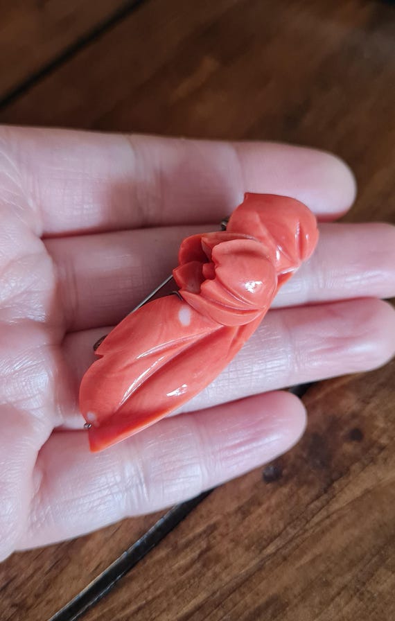 Genuine Masterpiece Japanese Carved Momo Coral Flower… - Gem