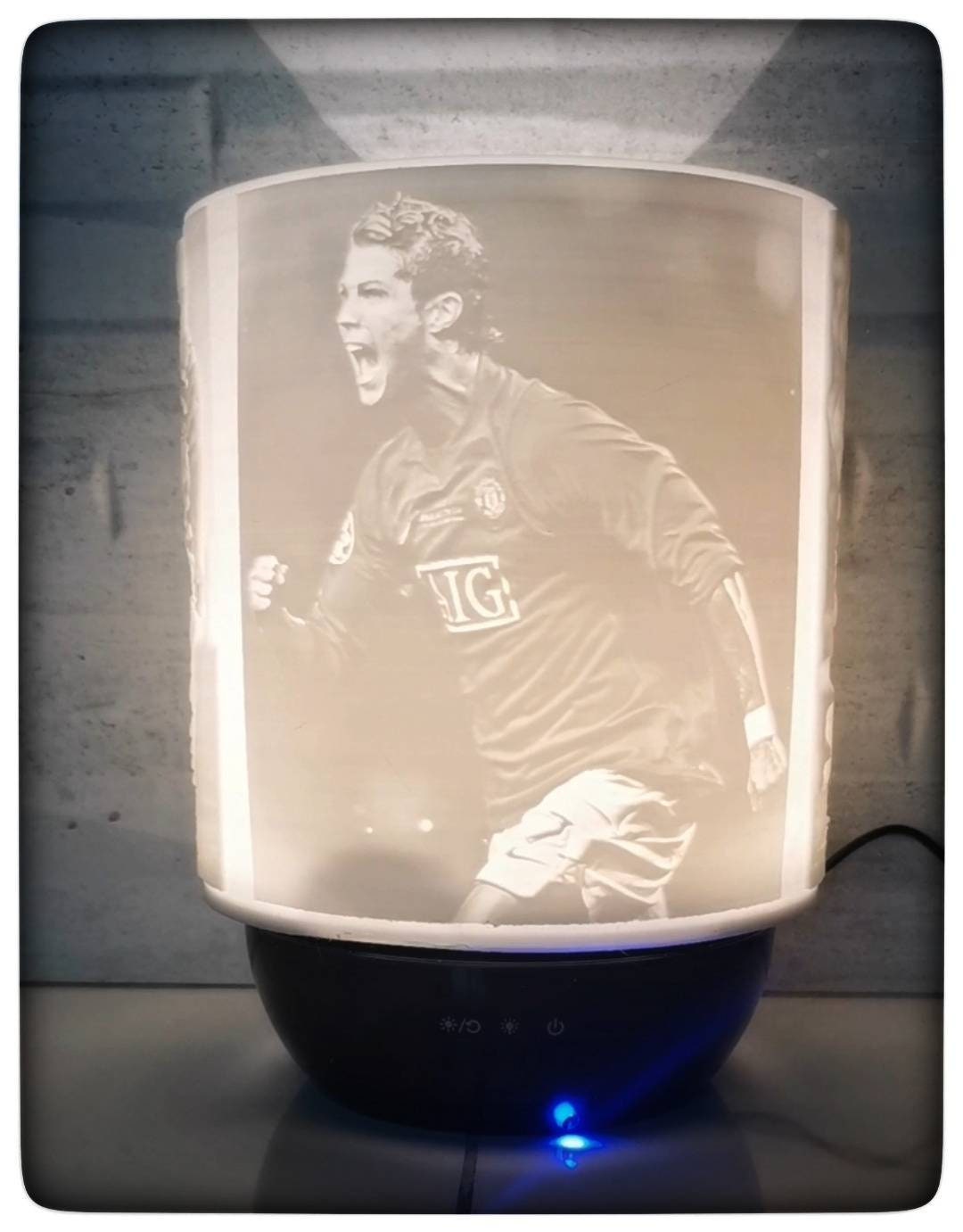 Cristiano Ronaldo - Rotating 3D Printed Bluetooth Speaker Lamp - Etsy