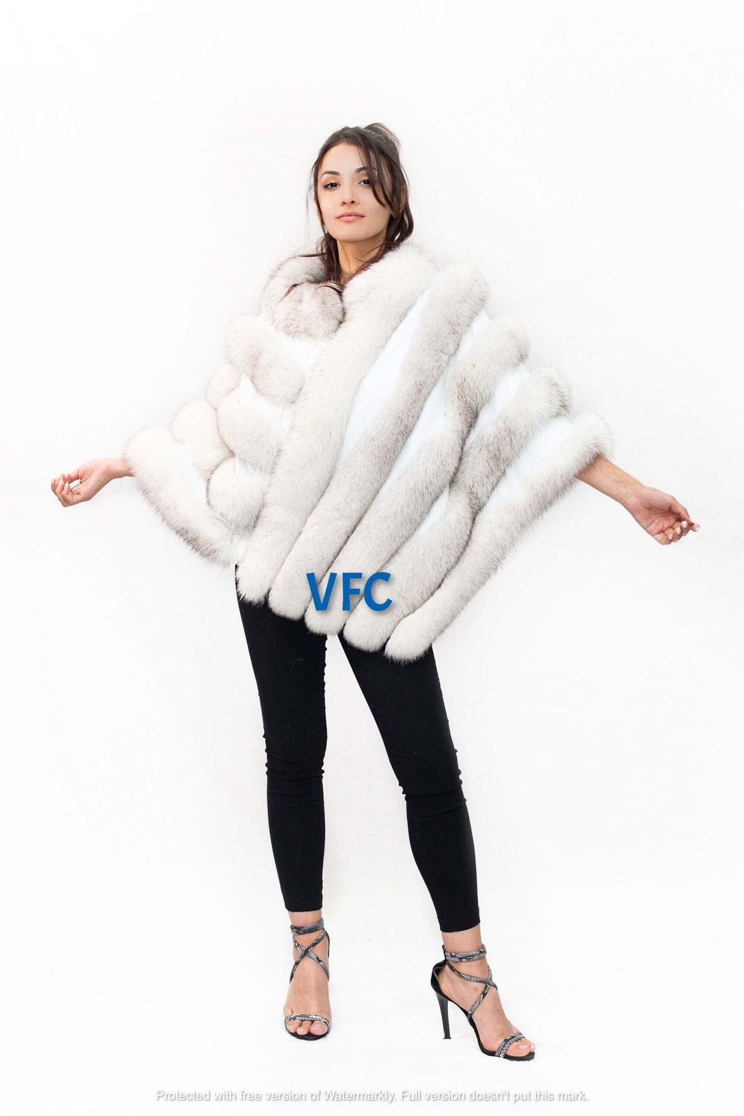 Real Fox Fur Cape, White Fox Fur Cape, Fluffy Fur Cape, Luxury Fur Cape ...