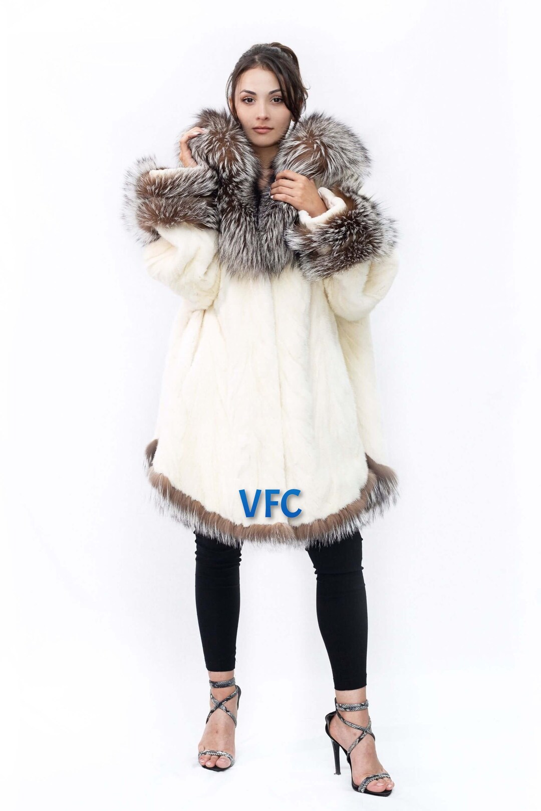 White Mink Fur Hilton Cape With Crystal Fox Fur Hood, Real Mink Fur ...