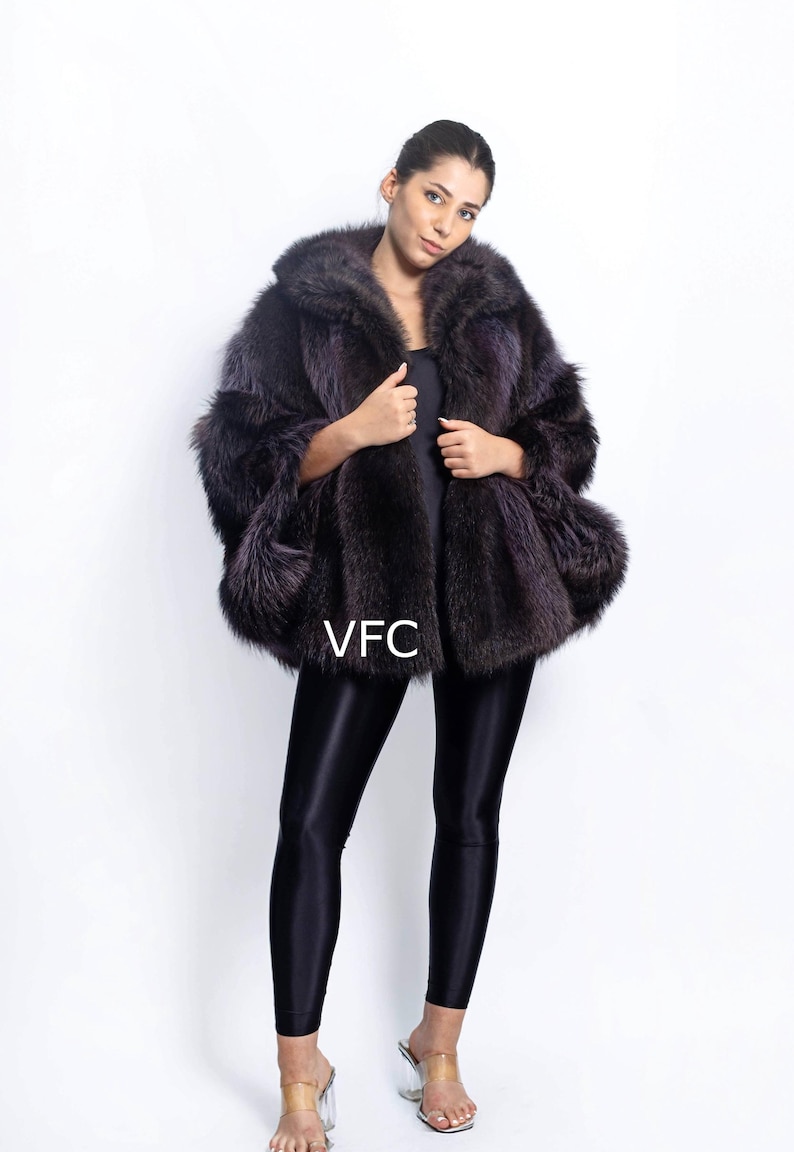 Natural Optical Gray Full Skin Finn Raccoon Fur Cape, Real Finn Raccoon ...