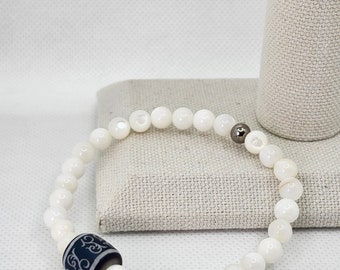 White Shell Beaded Bracelet - Etsy