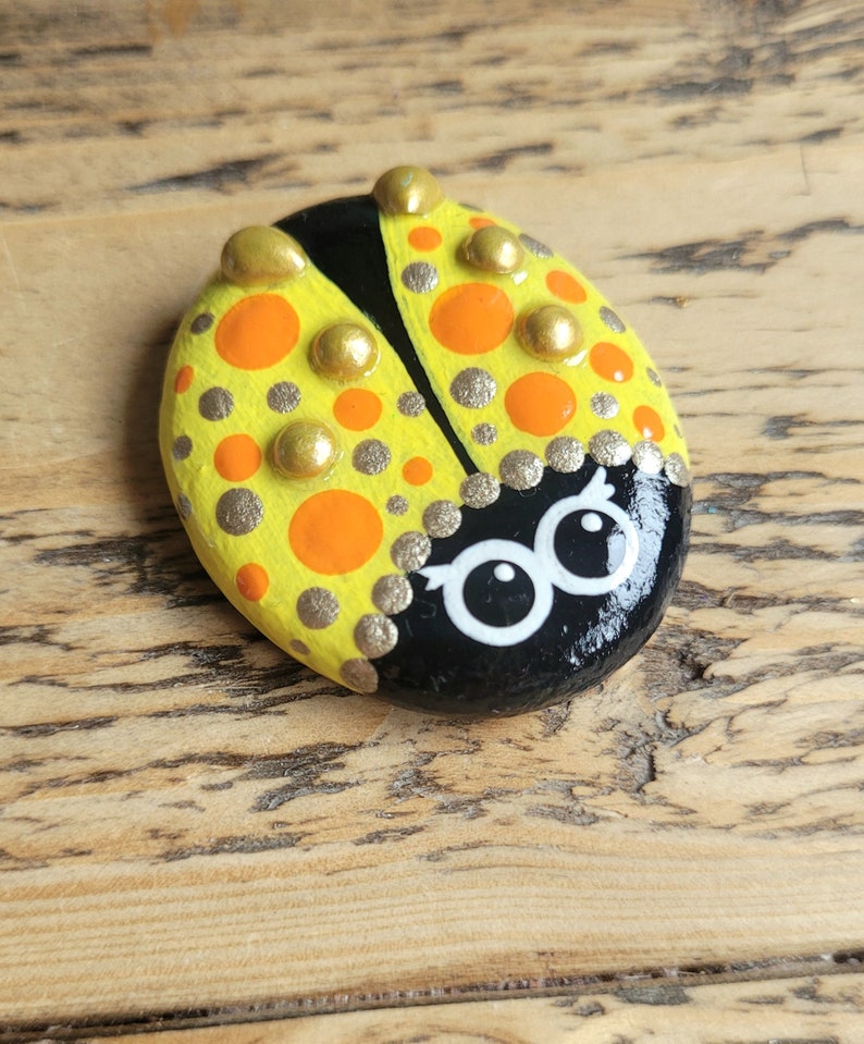 Hand Painted Ladybird Pebbles, Ladybug Pocket Stones, Garden Decor, Bug ...