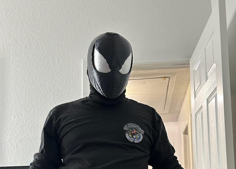 Symbiote Spider-man Mad Faceshell - Etsy UK