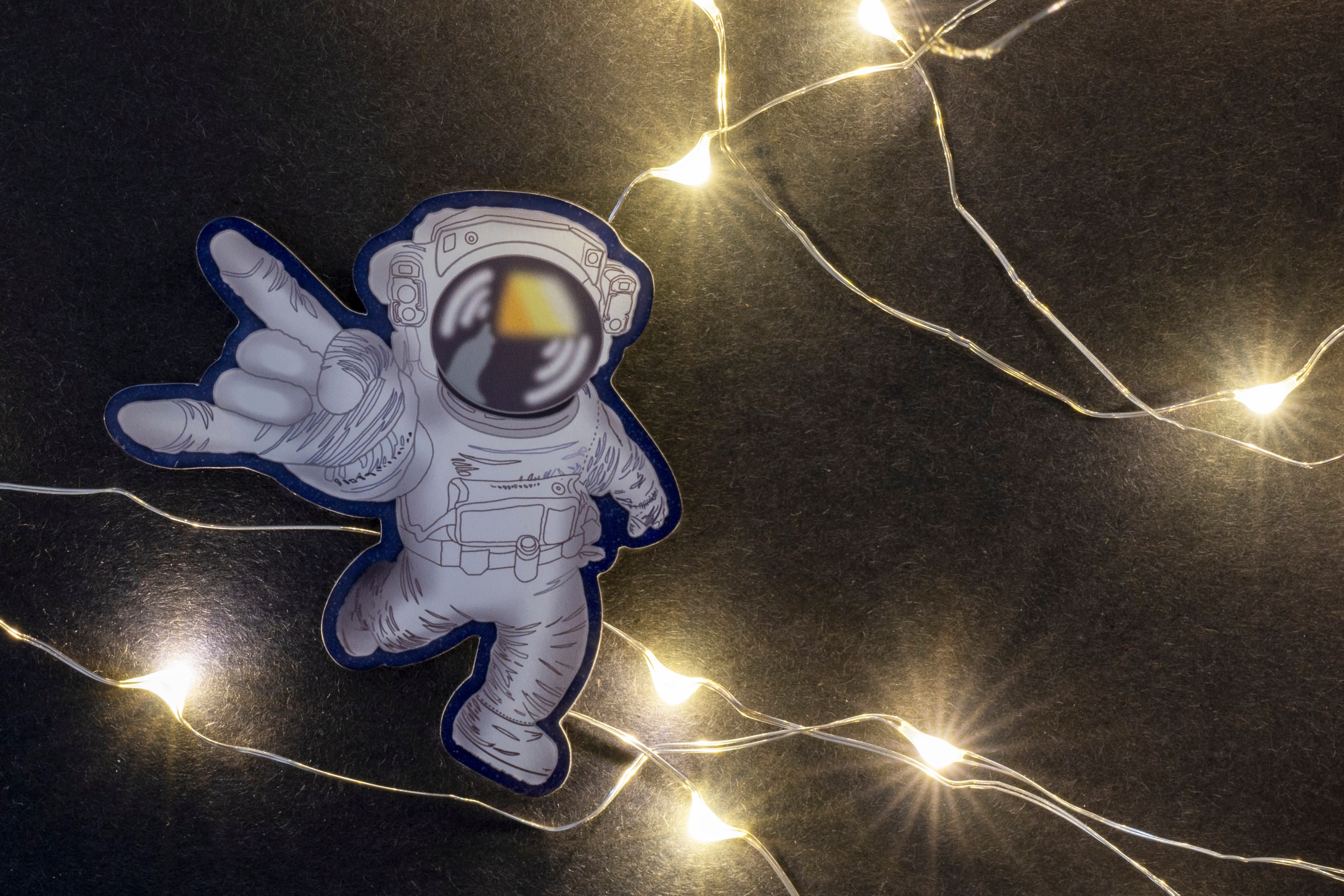 Astronaut Magnet | Space Man Magnet | Die-cut Magnet | Refrigerator ...
