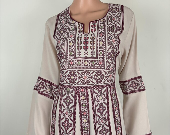 Palestinian Thobe Thob Embroidery Tatreez Cappuccino and Burgundy ...
