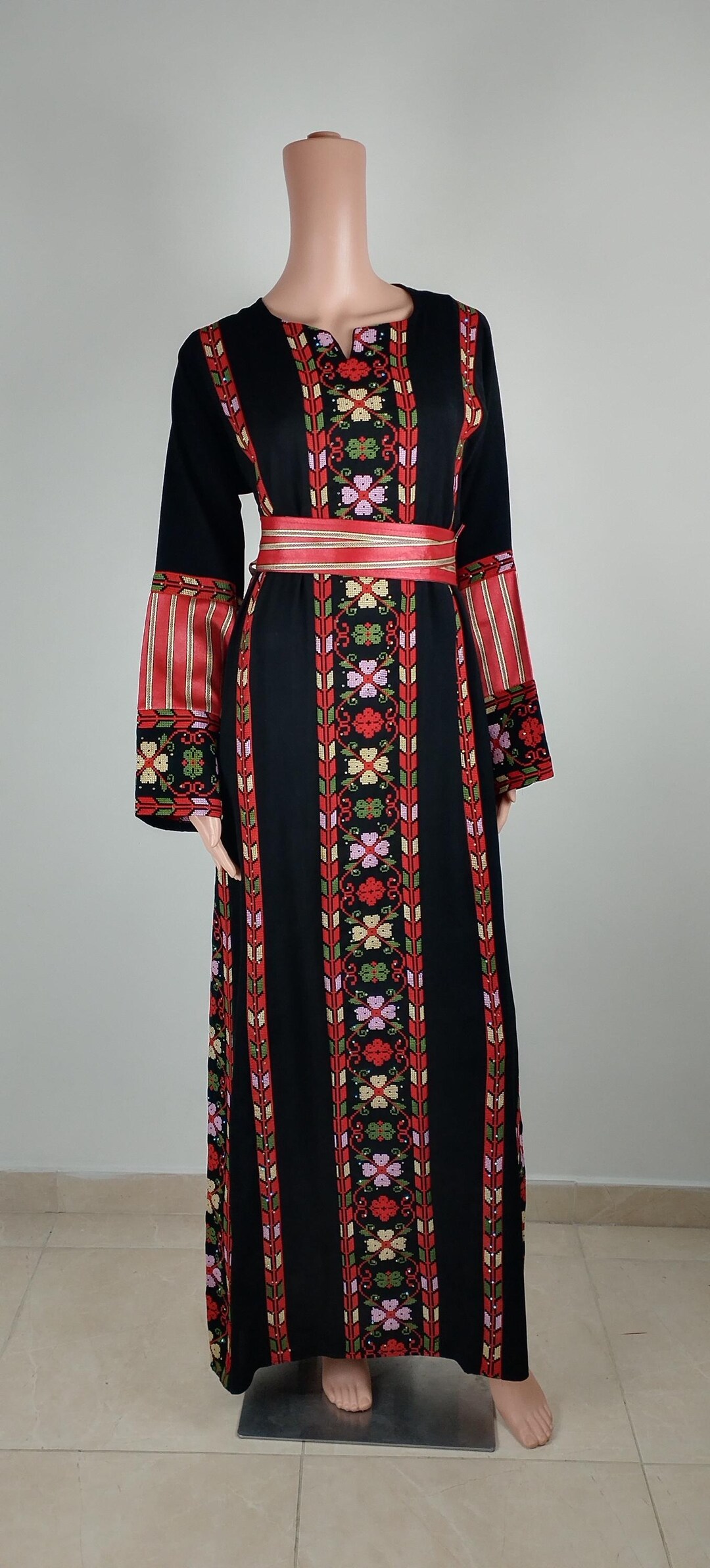 Palestinian Thobe Tatreez Dress Black and Red With Kashmir Belt ...