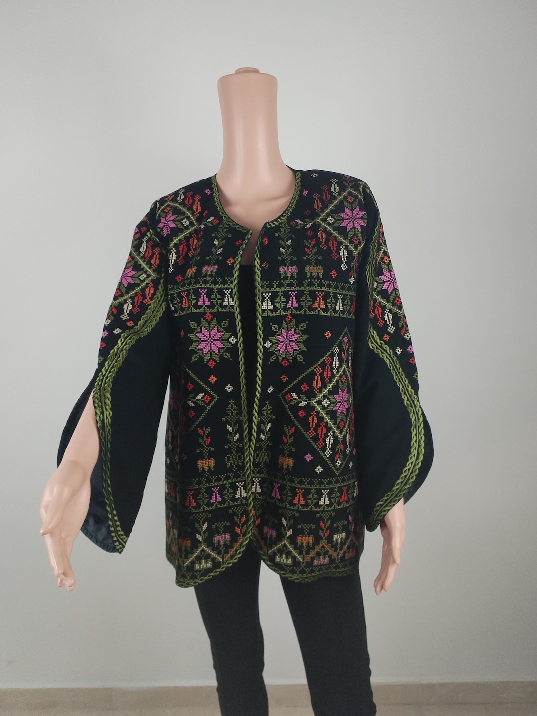 Palestinian Embroidery Stunning Jacket Tatreez Green and Black Stylish ...