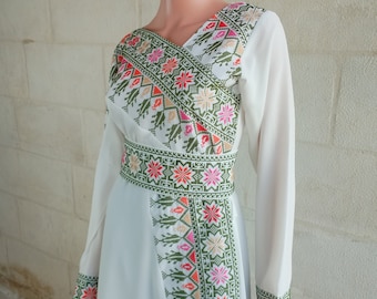 Palestinian Thobe Dress Tatreez White With Tarha Headpiece Included. - Etsy