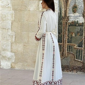 Palestinian Thobe Dress Tatreez White With Tarha Headpiece Included. - Etsy
