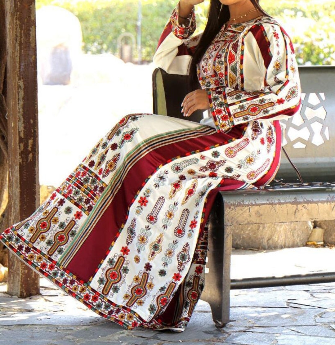 Palestinian Thobe Tatreez Embroidery Malaka White and Maroon - Etsy