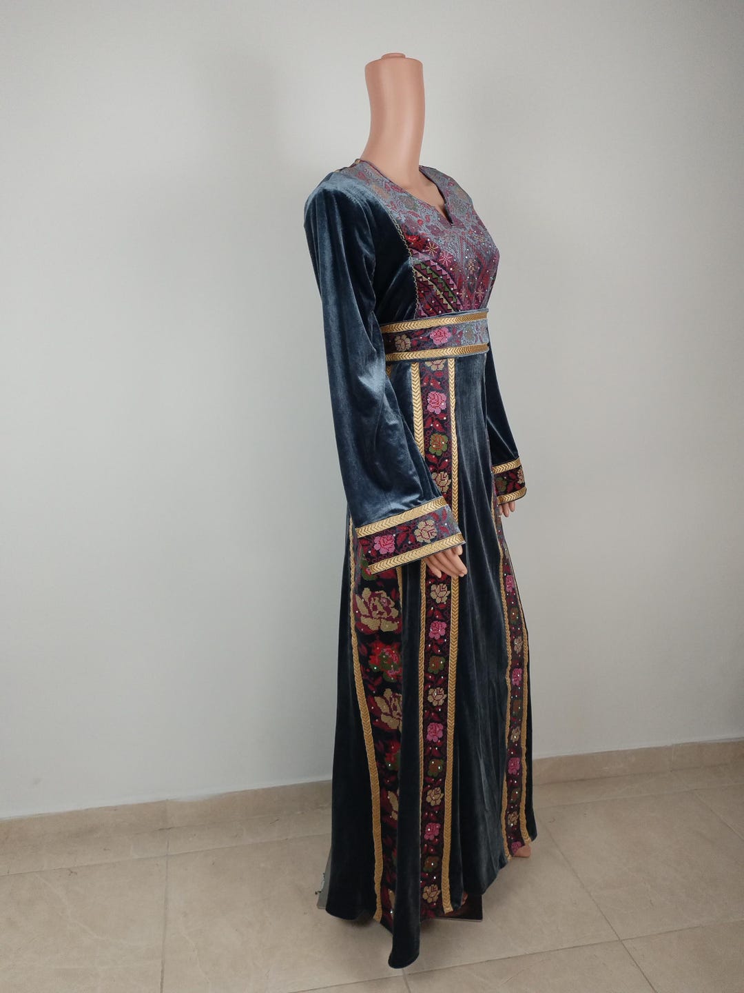 Palestinian Thobe Thob Embroidery Tatreez Gray Velvet With Golden Lines ...