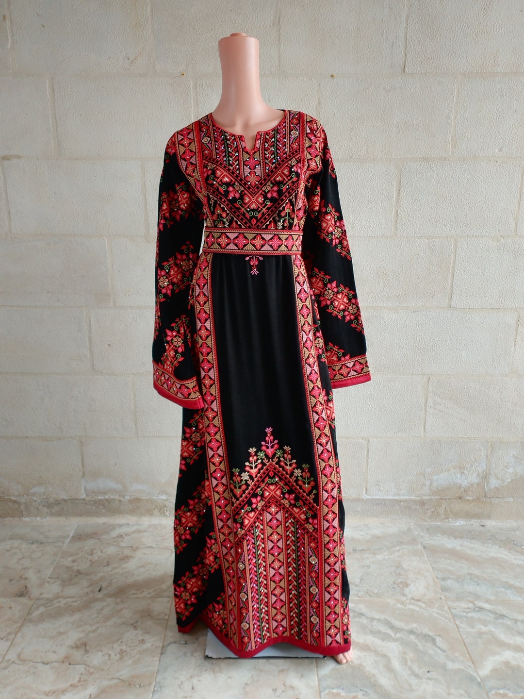 Palestinian Thobe Tatreez Dress Red and Black Embroidery Connect - Etsy