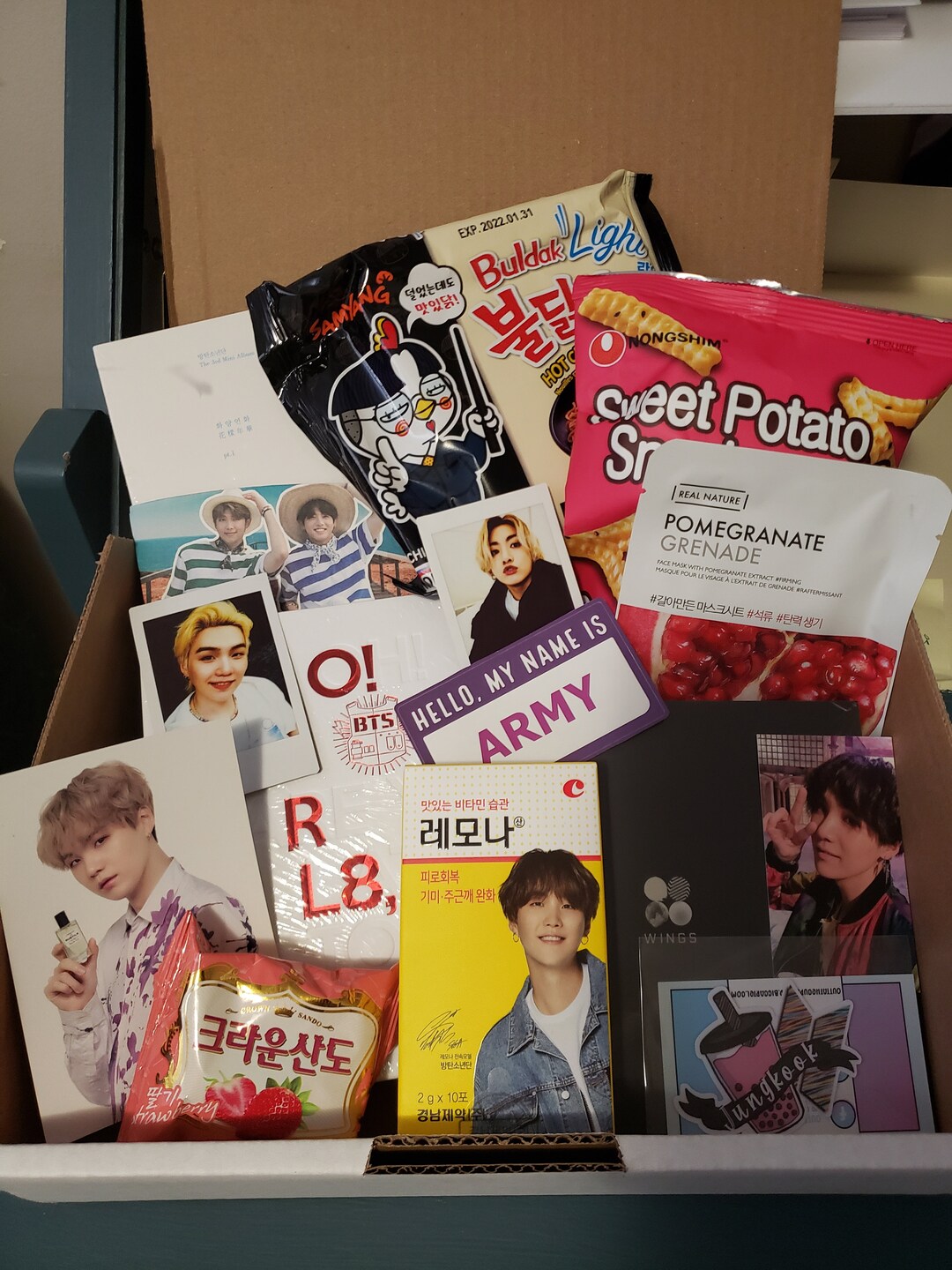 Custom Kpop Gift Box - Etsy