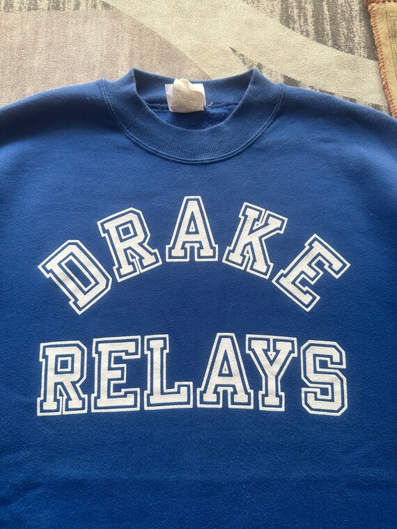 Vintage 90s Soortswear Drake Relays spellout Drake Un… - Gem