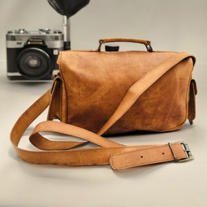Personalized Leather Camera Bag for Photographers Vintage DSLR Camera ...