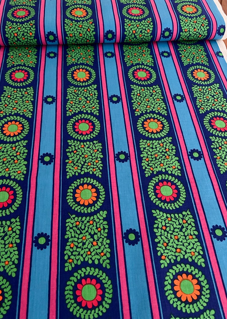 New Dead Stock 1970s Big Floral Fabric Yardage. Panton Eames Upholstery ...