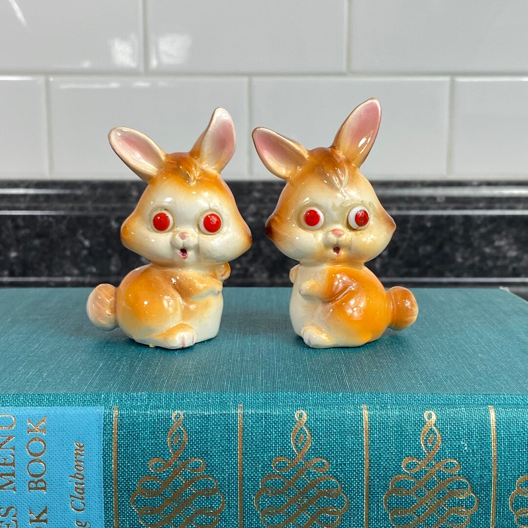 Vintage Kitsch Red Eye Bunny Rabbit Salt and Pepper Shakers Made in ...