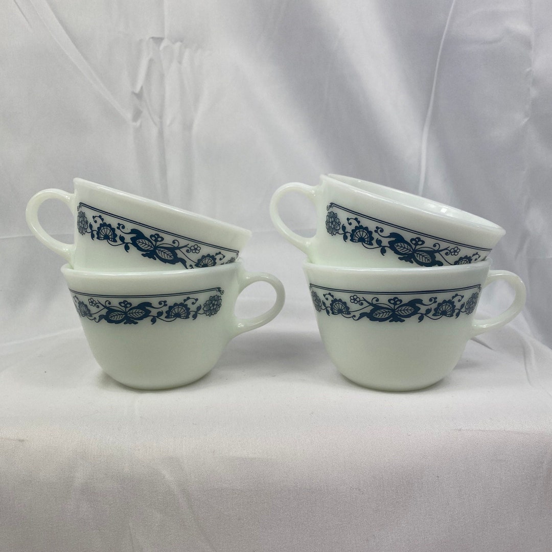 Pyrex Old Town Blue Onion Vintage Coffee Mugs Tea Cups Set of 4 Pyrex ...