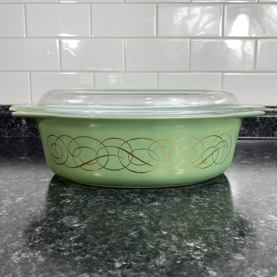 Vintage Pyrex Golden Scroll Large Casserole 045, 2 1/2 Quart Oval ...