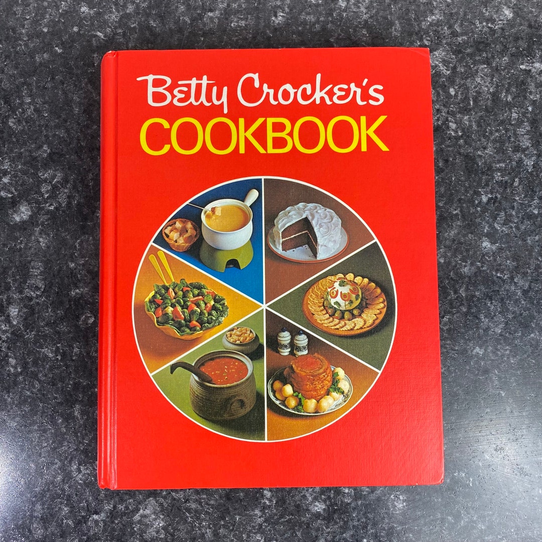 Vintage 1972 Sears Holiday Edition Betty Crocker's Cookbook, Red Pie ...