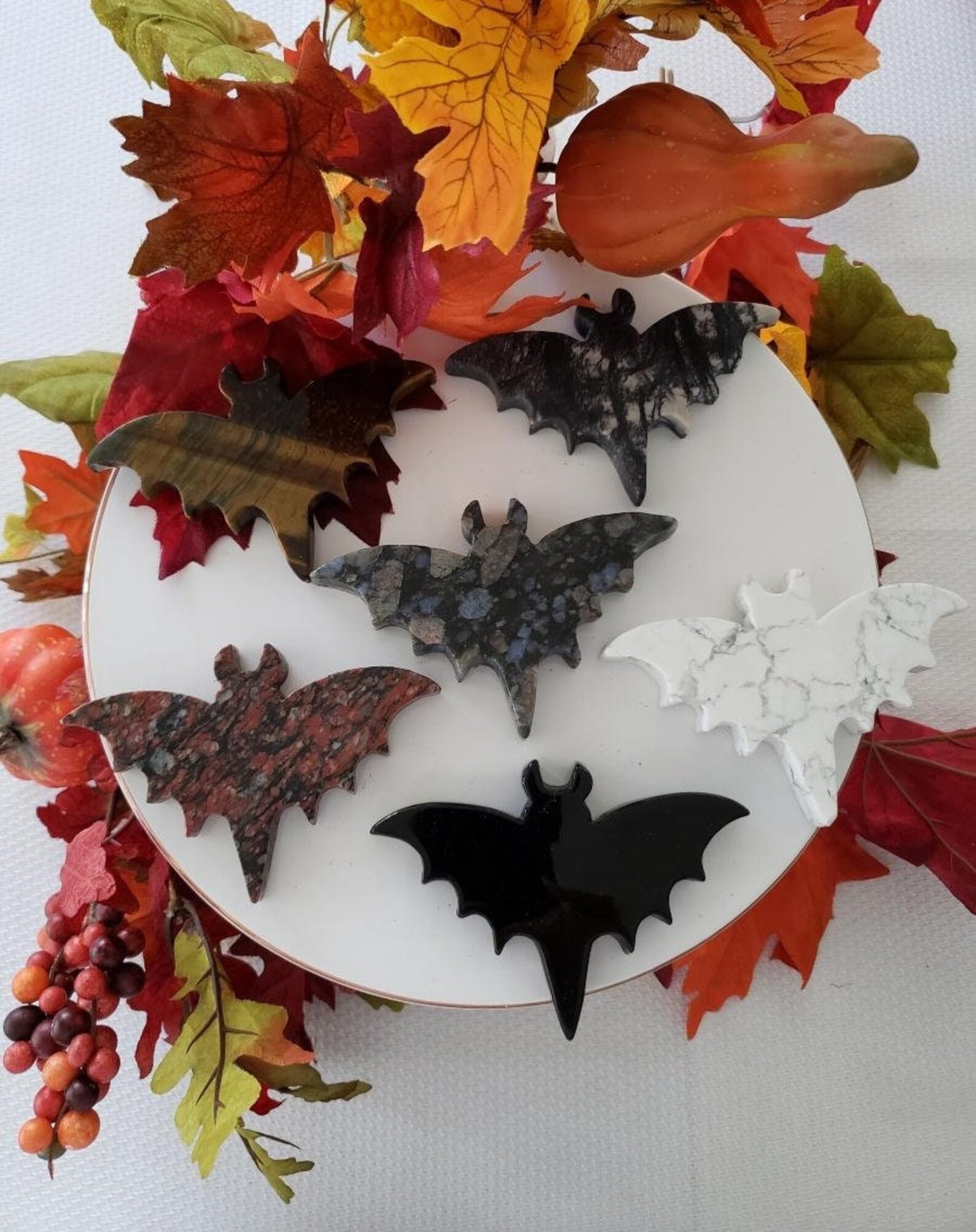 Crystal Bat/ Halloween Bat/ Howlite Bat/ Obsidian Bat/ Spider - Etsy