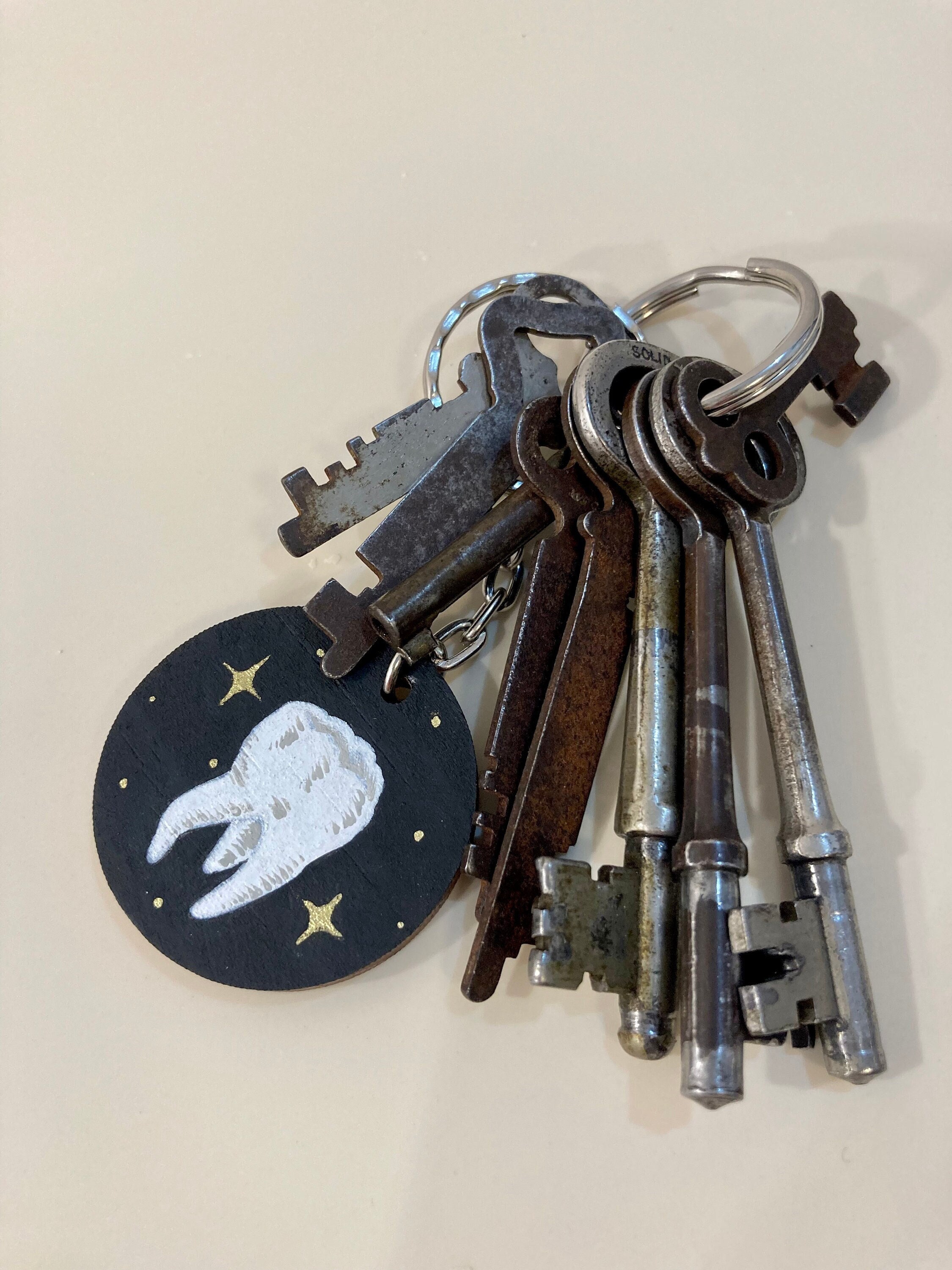 TOOTH KEYCHAIN, Macabre Accessories, Goth Gifts, Witchcore, Witchy ...
