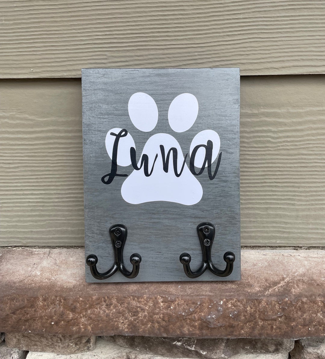 Personalized Wooden Leash Holder Sign With Hooks - Etsy