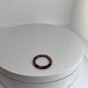 Resin Rings - Plastic Rings - Yellow Resin - Red Resin - Blue Resin ...