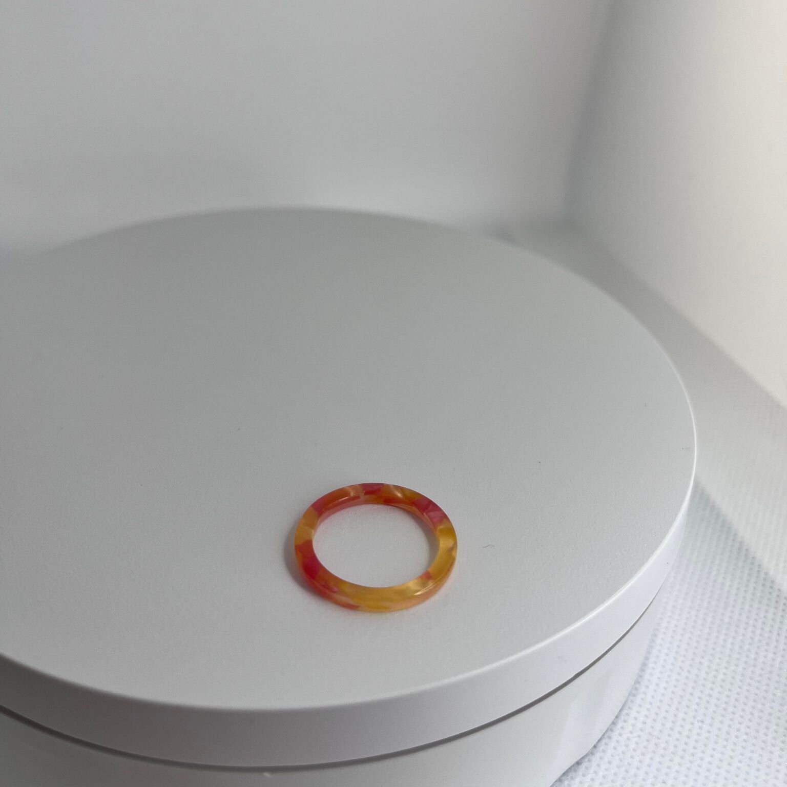 Resin Rings - Plastic Rings - Yellow Resin - Red Resin - Blue Resin ...