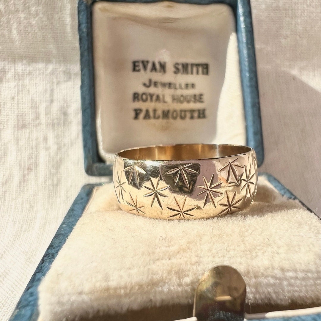 Vintage 9ct Gold Stars Patterned Band Ring Stacking Band Ring Vintage ...