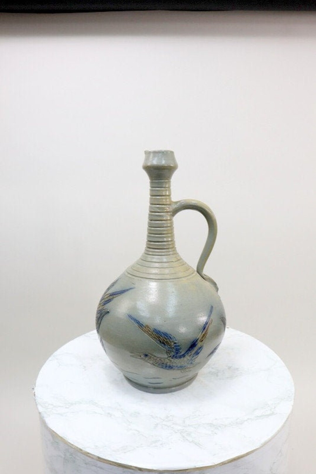 Vintage cologne Stoneware Vase / Jug With the Image of Various Bird ...