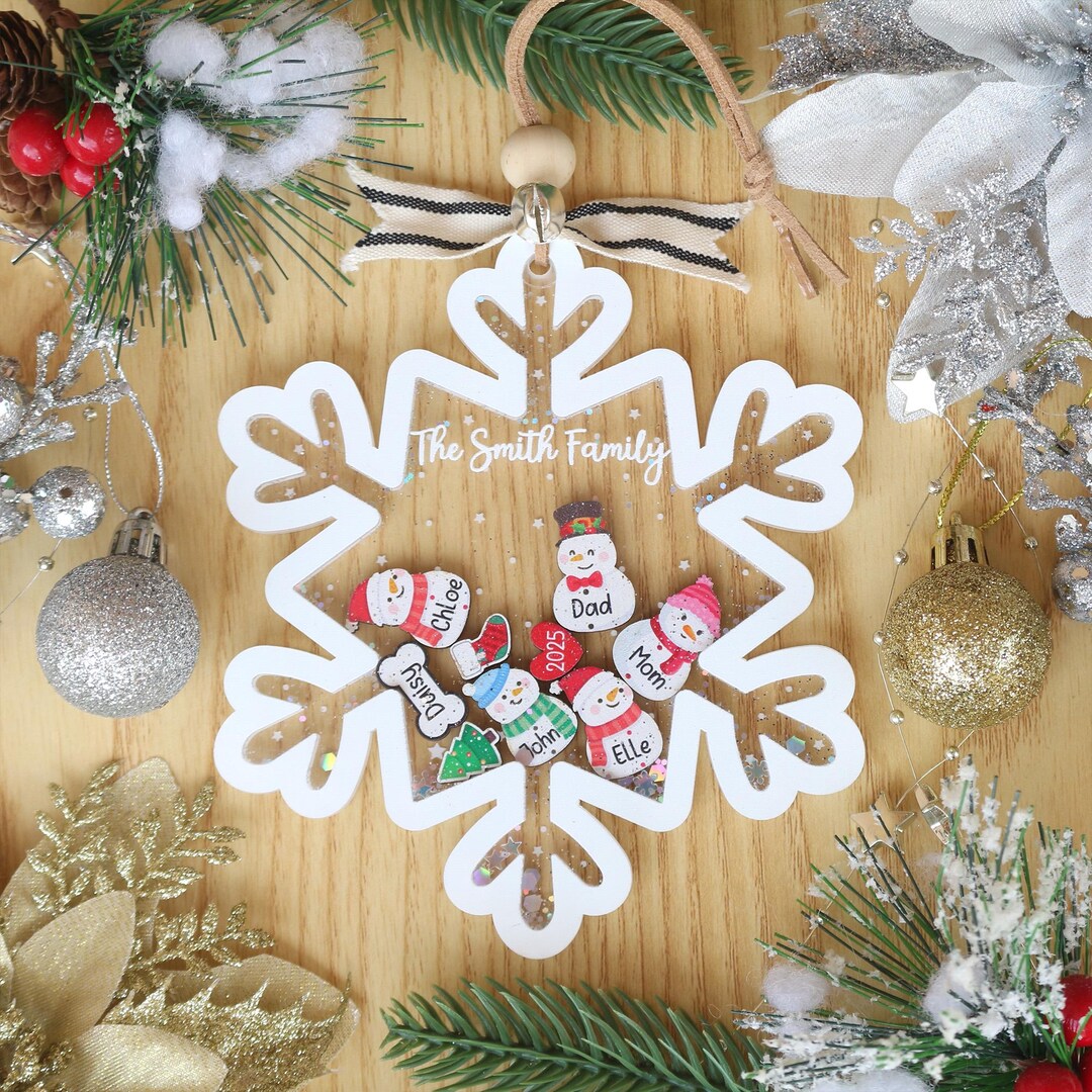 Personalized Snowflake Family Ornament With Snowmen and Pets, 4D Shake ...