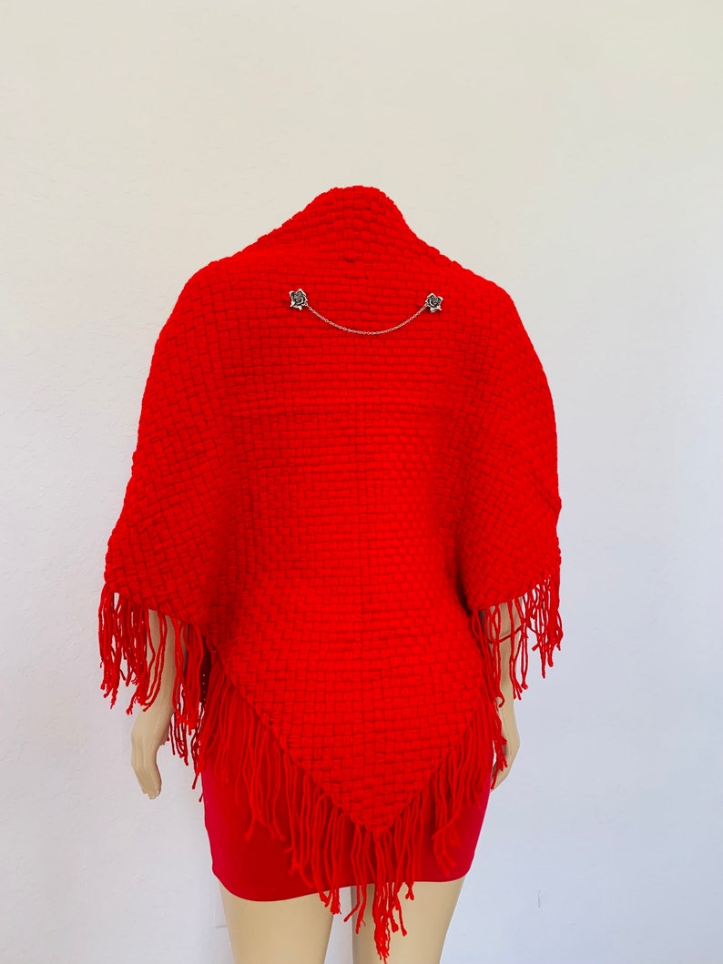 Handwoven Bright Red Fringe Shawl/wrap Triangular Warm Scarf *pin ...