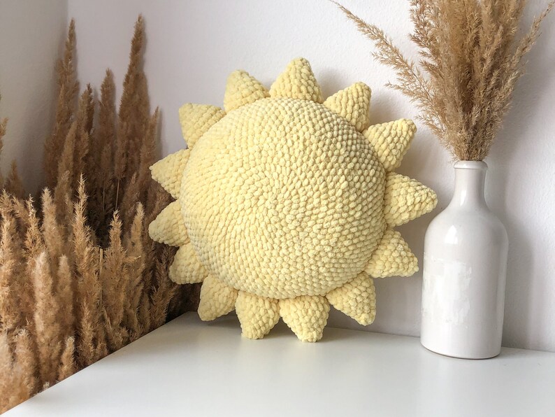 PDF Crochet Pattern for Pillow Sun Big Sun Adapted to | Etsy
