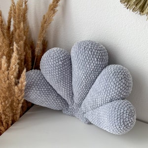Crochet Pattern for a Shell-shaped Pillow, Fashionable Room Decoration ...