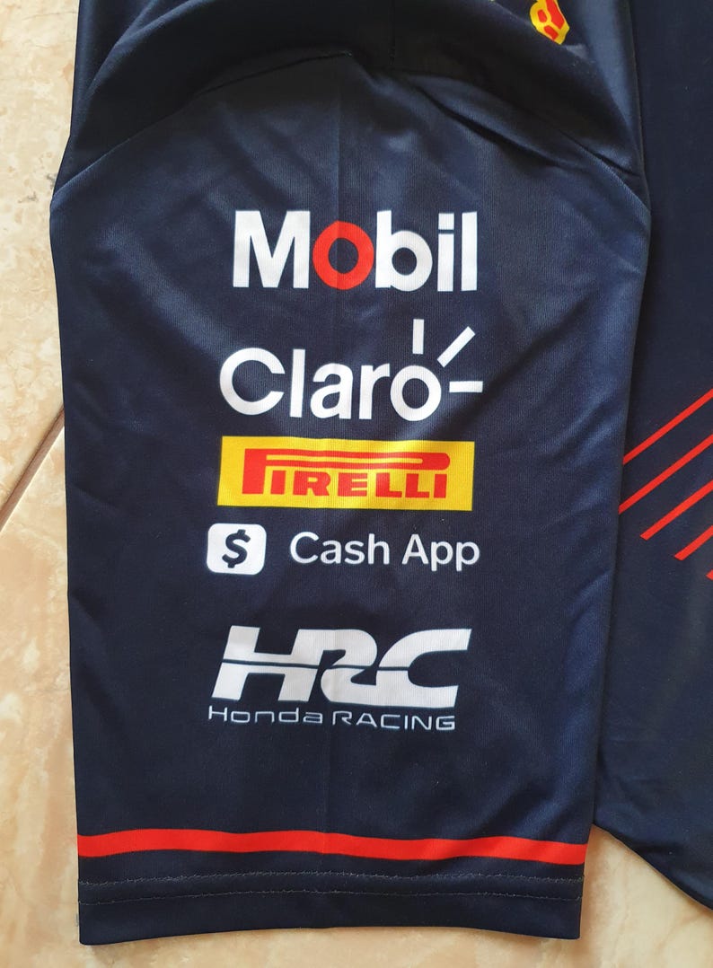 Official Castore Red Bull Racing F1 Honda Teamwear Tee T-shirt. Size ...
