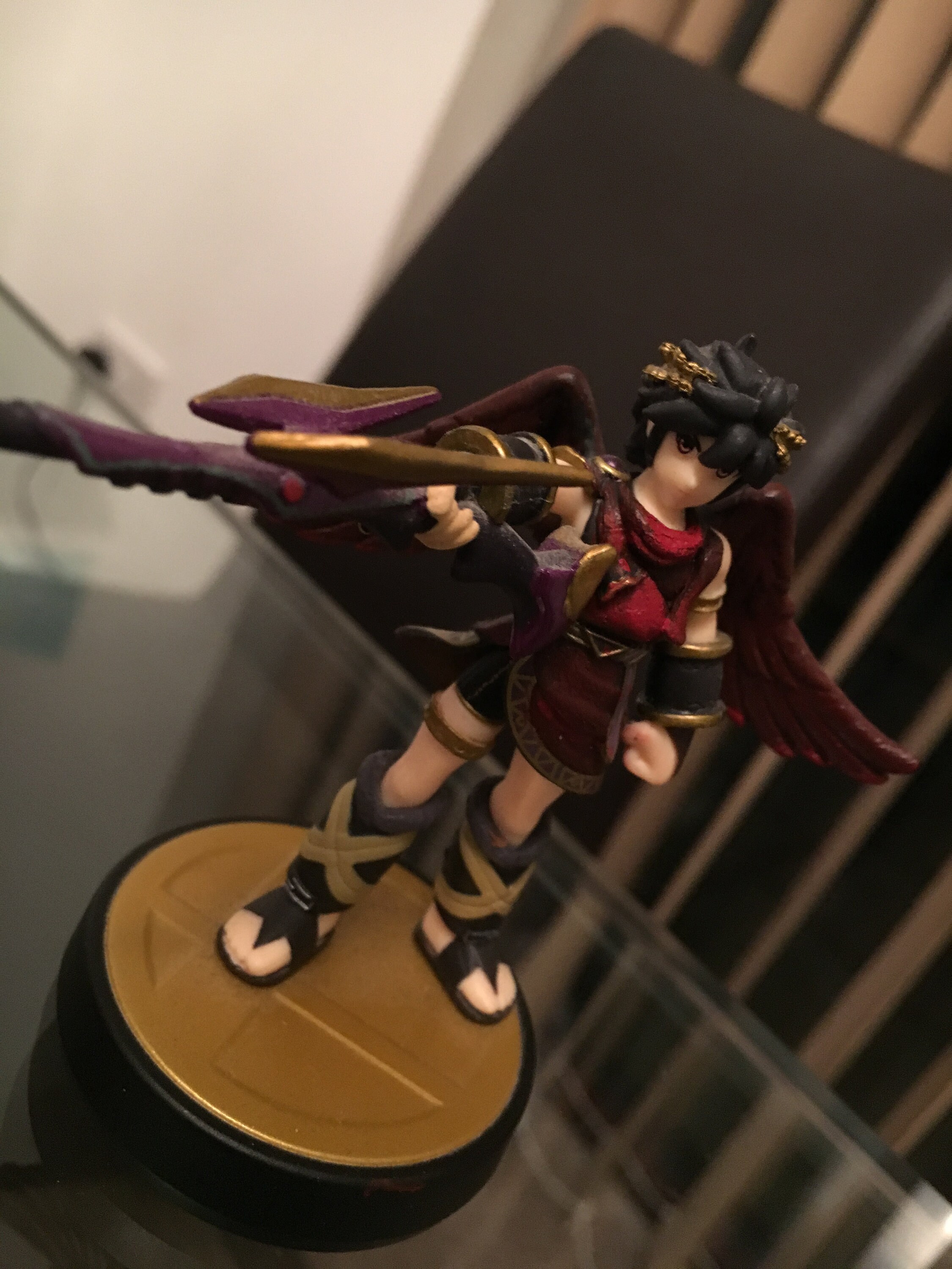 Dark Pit Amiibo Box Art