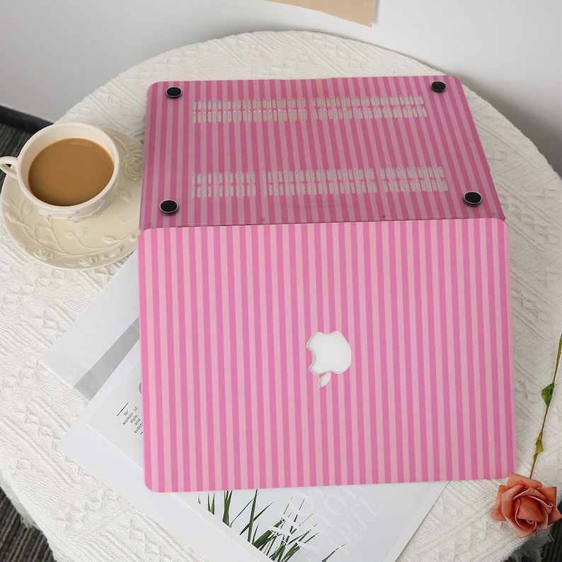 Pink Line Minimalist MacBook Protective Hard Case Laptop Cover for 2026 ...
