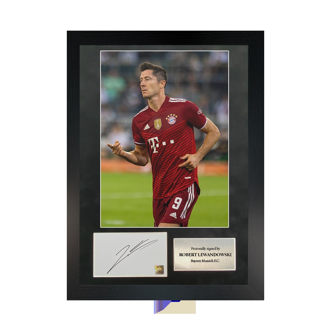 Robert Lewandowski A3 Hand-signed Photo Frame W/ COA - Etsy
