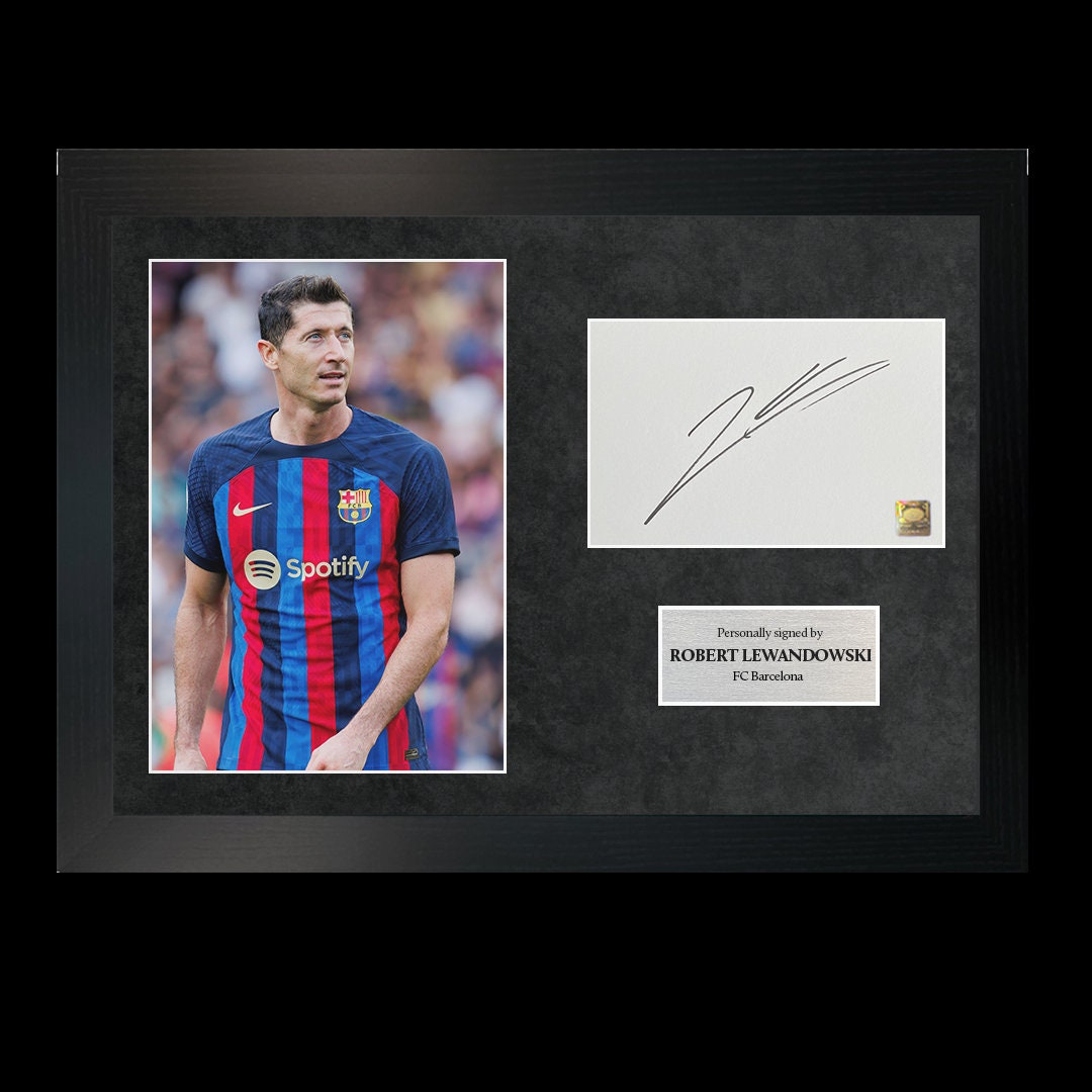 Robert Lewandowski | A4 Hand-signed Photo Frame W/ COA - Etsy
