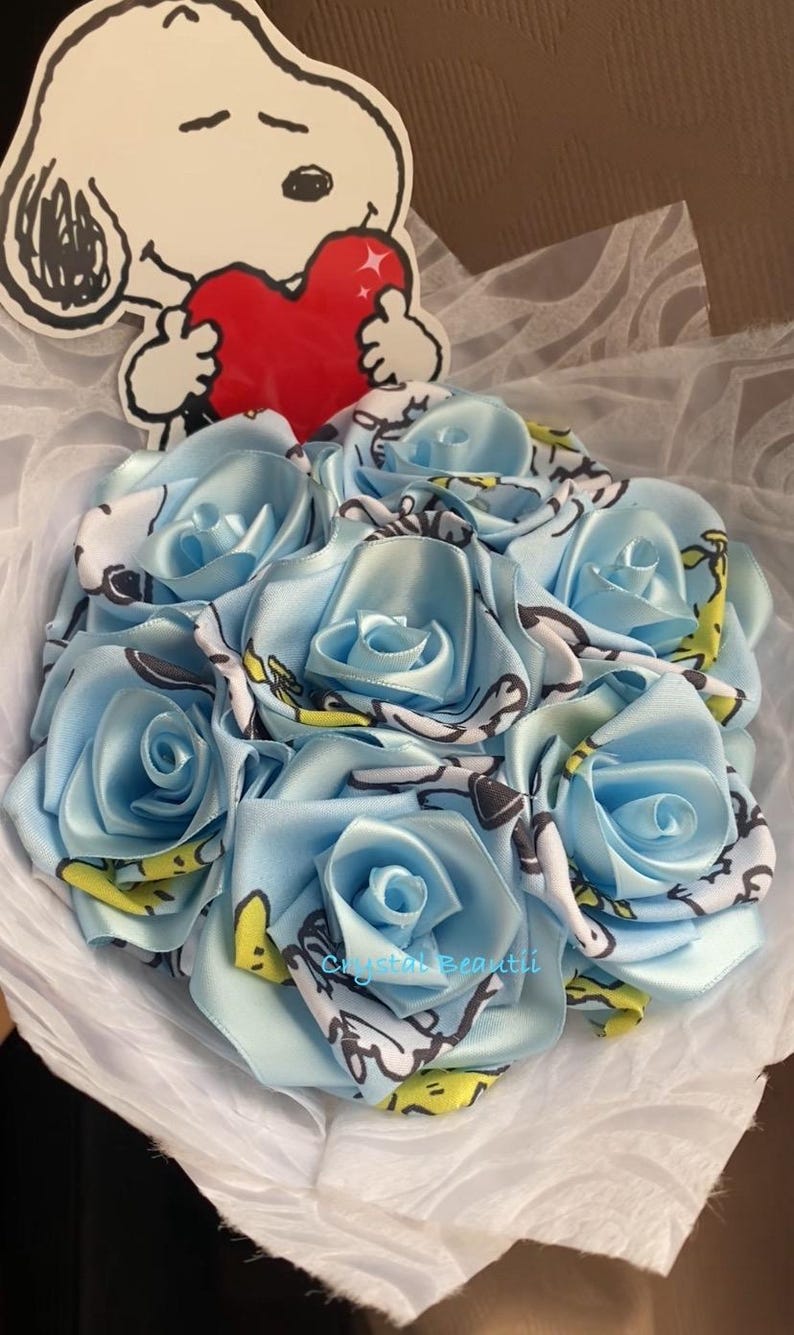 Snoopy, Snoopy Peanuts, Bandana Ribbon Rose Bouquet, 7 Rose Bouquet ...