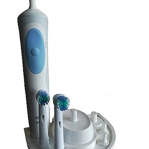 Oral-b Stand for Charger, 2 Toothbrushes and 4 Toothbrush Heads - Etsy