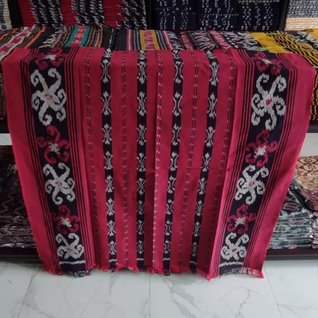 2.6 Yd Indonesian Handwoven Ikat Fabric, Ethnic Hand Dyed Fabric, 100% ...