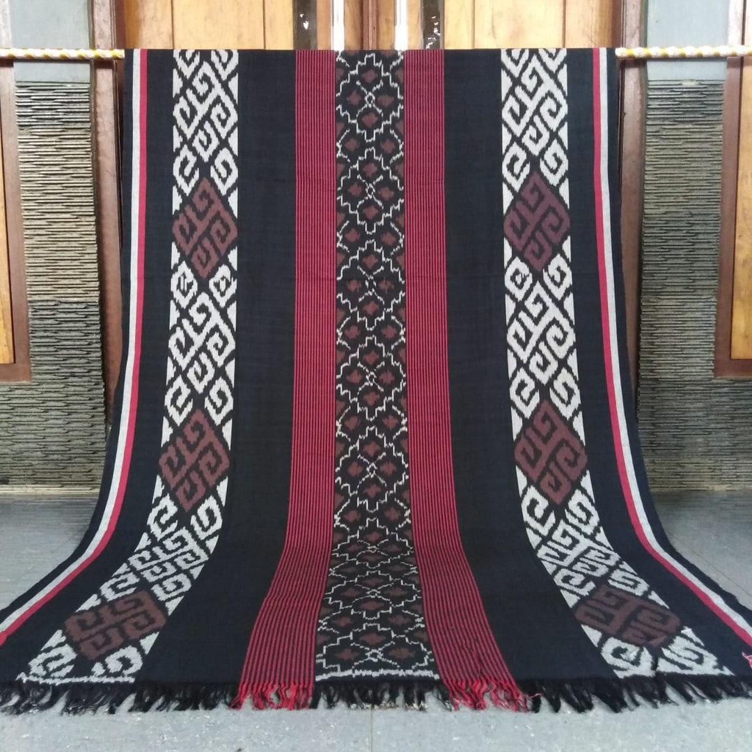 2.6 Yd Indonesian Handwoven Ikat Fabric Wall Hanging, Ethnic Hand Dyed ...