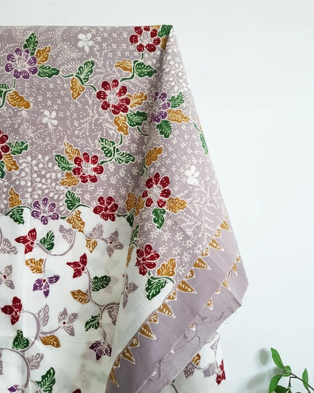 2.57 Yd Handwritten Batik Tulis LASEM - Sekar Jagat (flower Universe ...