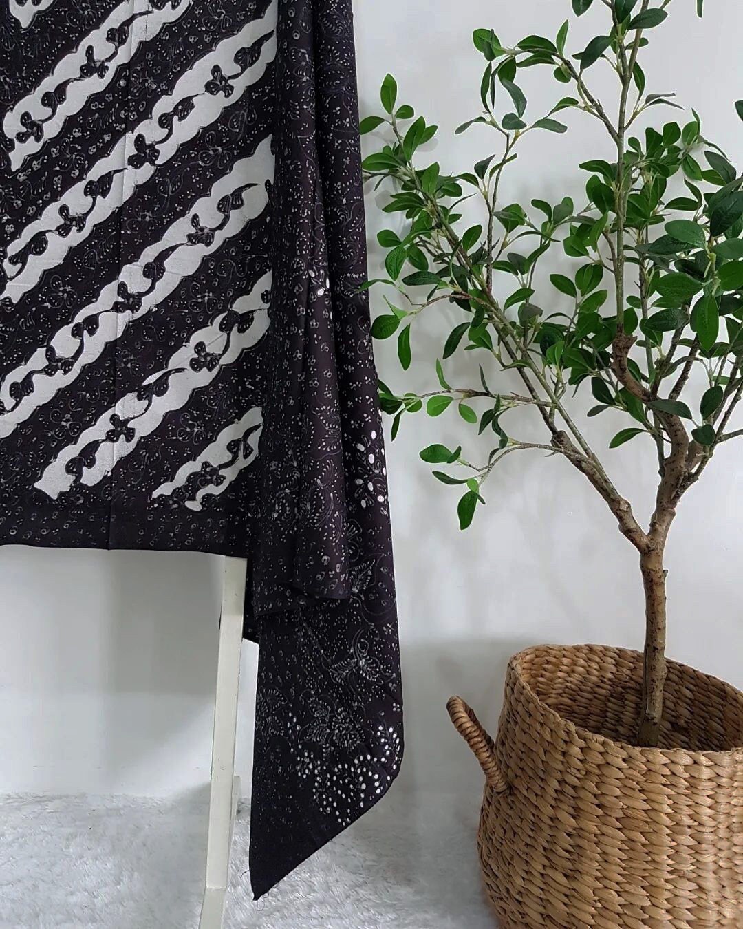 2.4 Yd Handwritten Batik Tulis LASEM SEKAR JAGAD Tumpal Lerek ...