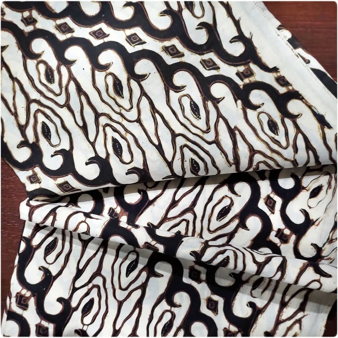 2.2 yd SOCO batik cap sogan, Indonesian hand stamped batik fabric ...